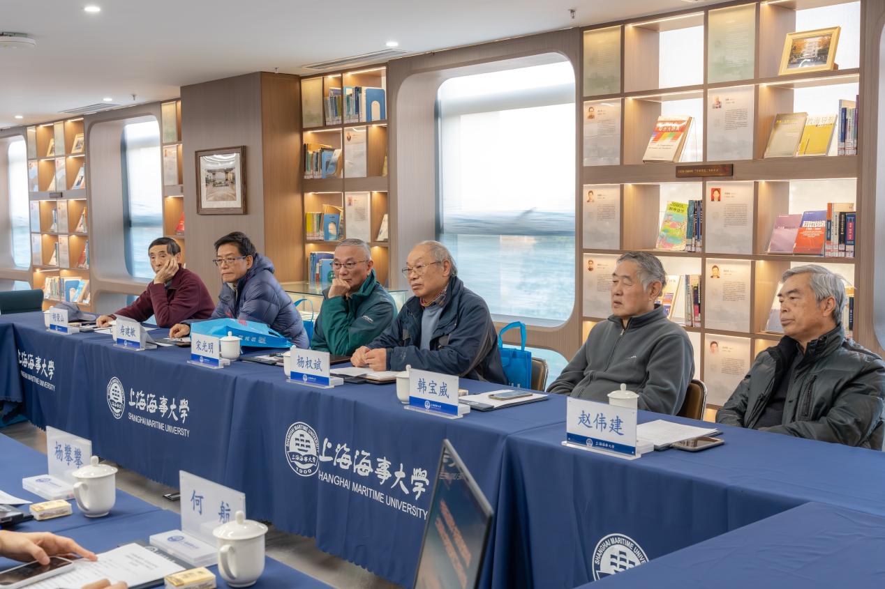 学校校史馆召开校史研究工作研讨会